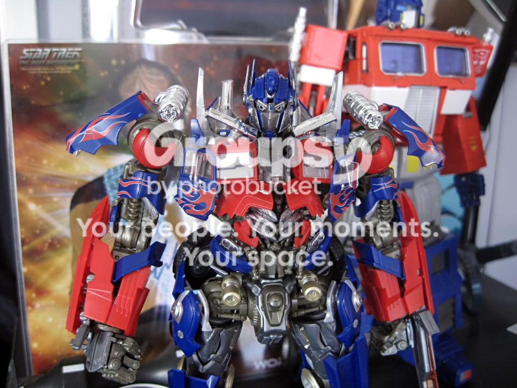 Dual Model Kit Optimus Prime (DMK 01) | Page 18 | TFW2005 - The 2005 Boards