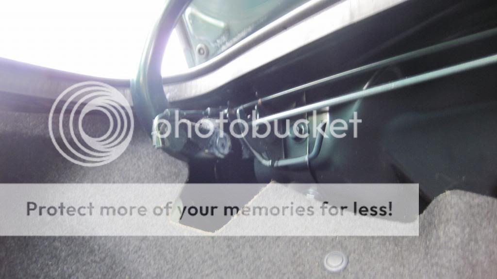 Trunk spring loose - MX-5 Miata Forum